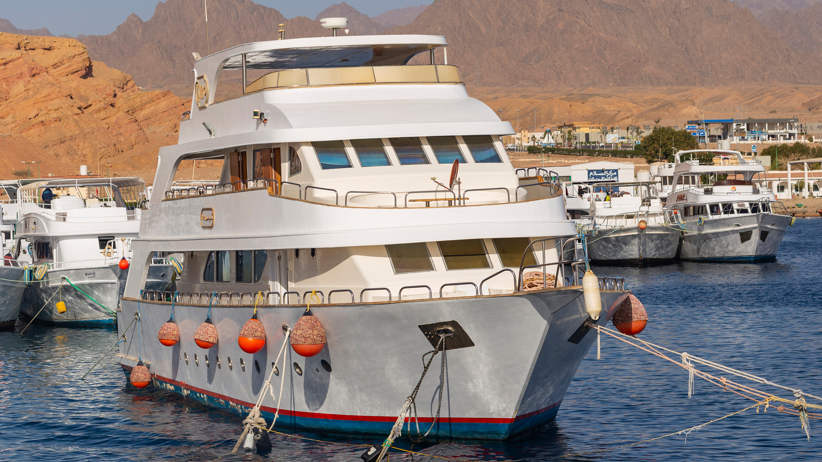 Red Sea Tourist Boat Capsizes and Sinks: At Least 16 People Missing per ...