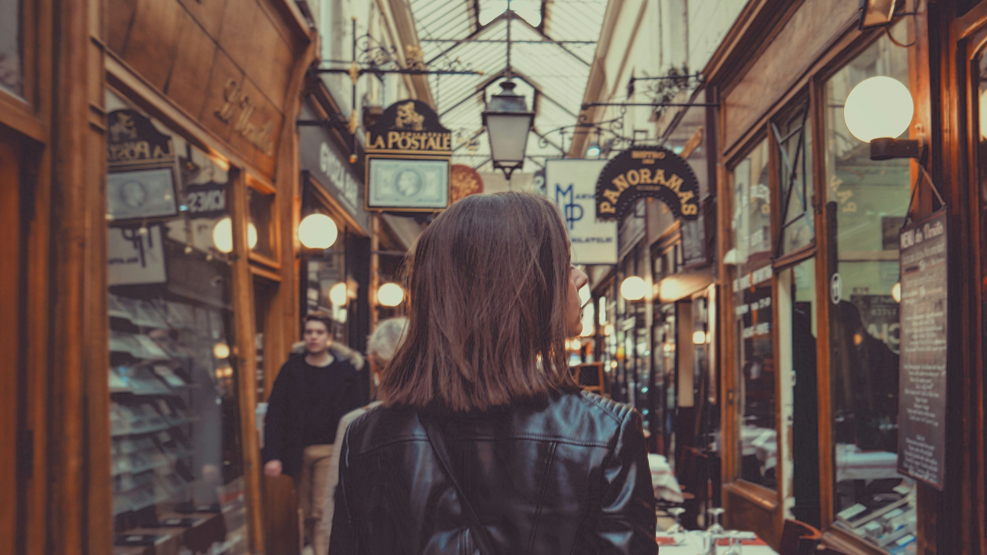 8 French Customs That Might Seem Strange To Americans
