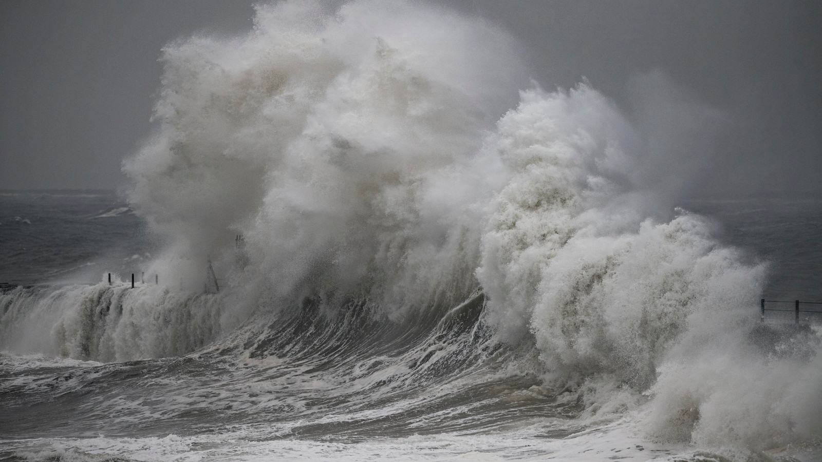 Storm Darragh Takes Aim at United Kingdom Today and Saturday: Travel ...