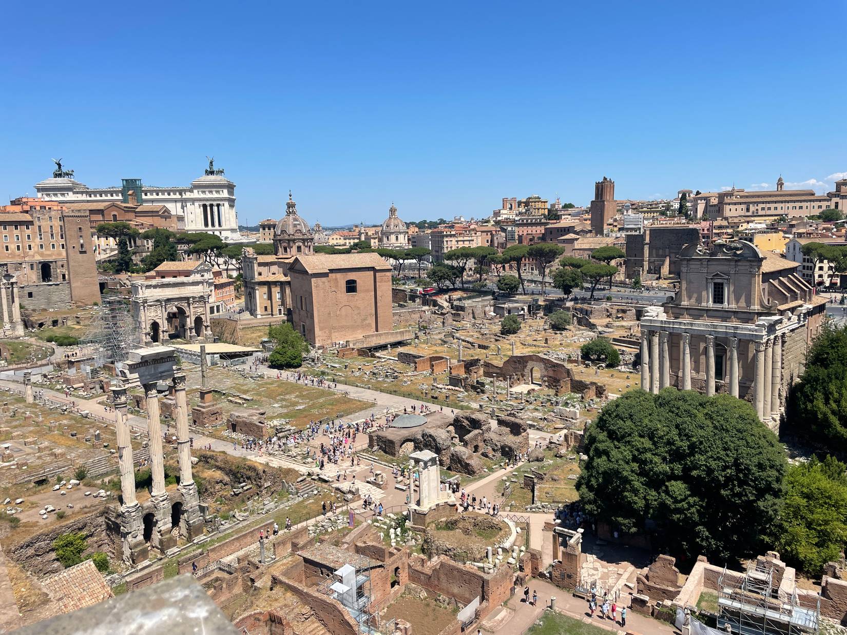 Hilarious Ancient Joke Souvenirs Prove Roman Travelers Had A Great ...