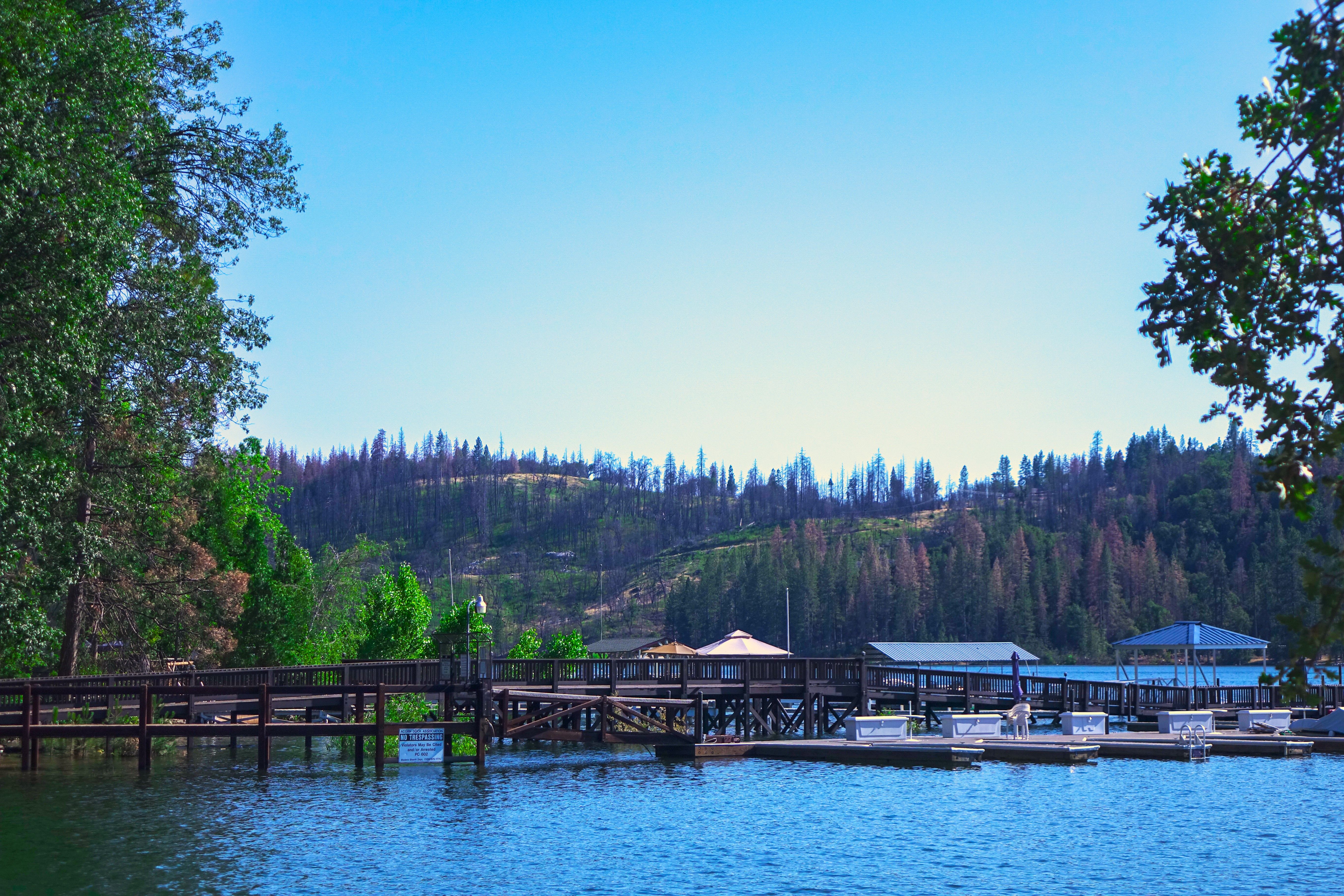 California's Cutest Countryside Town Has The "World's Smallest Mountain ...