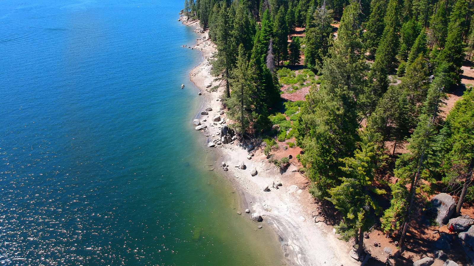 The "Mini Lake Tahoe" You've Never Heard Of Is An Underrated But ...
