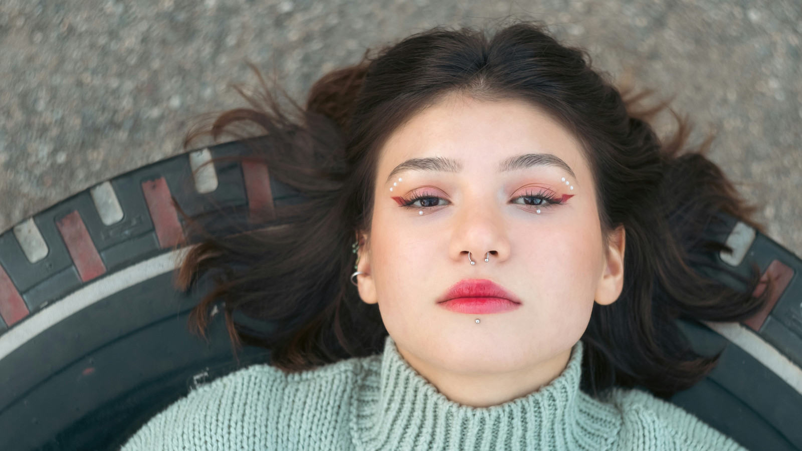 Evidence Of Ancient Piercings Shows Up In 30,000-Year-Old Chipped Teeth