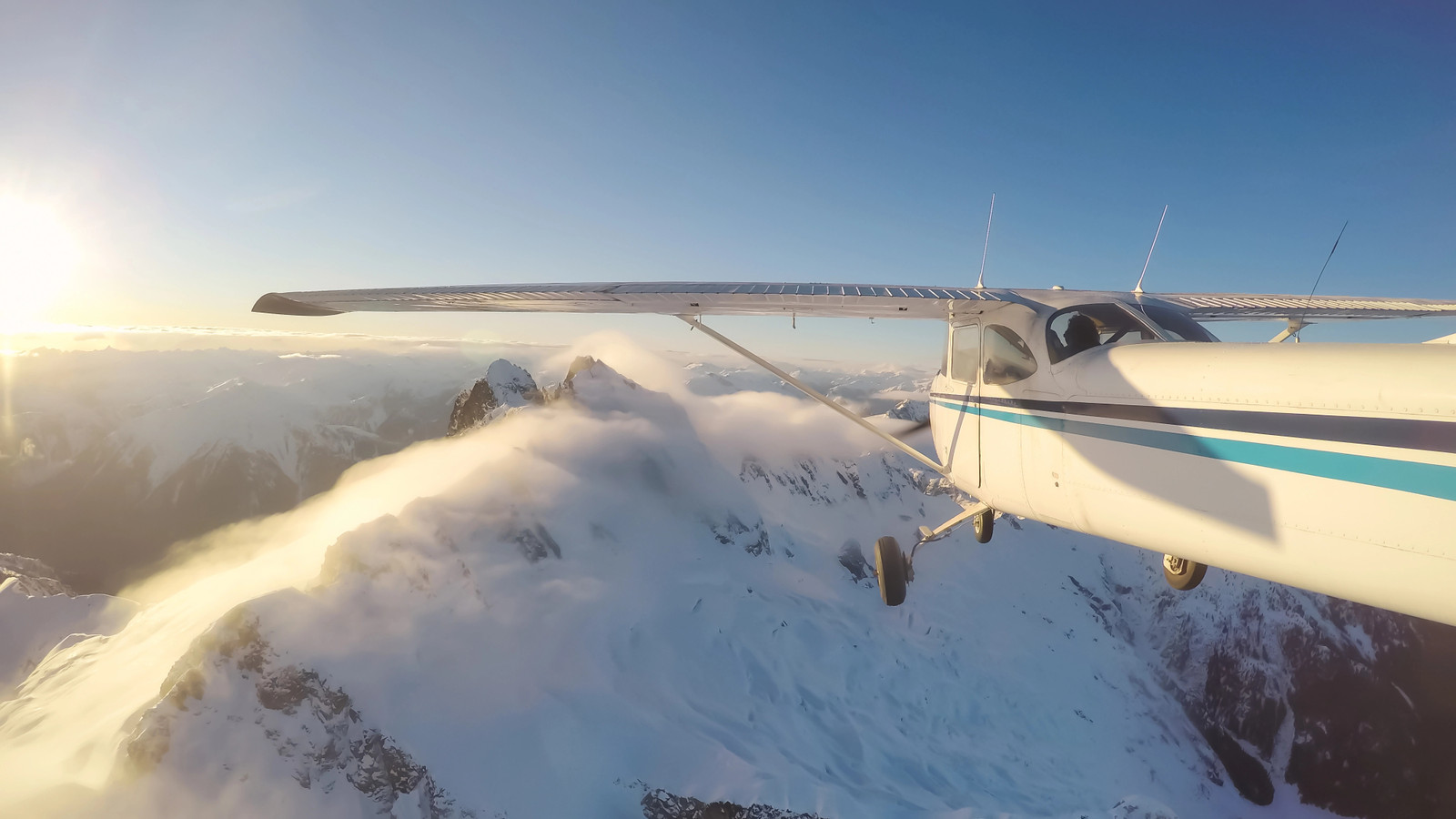 Vermont: Small Plane Collides Into Mountain, 3 People Suffer Minor ...