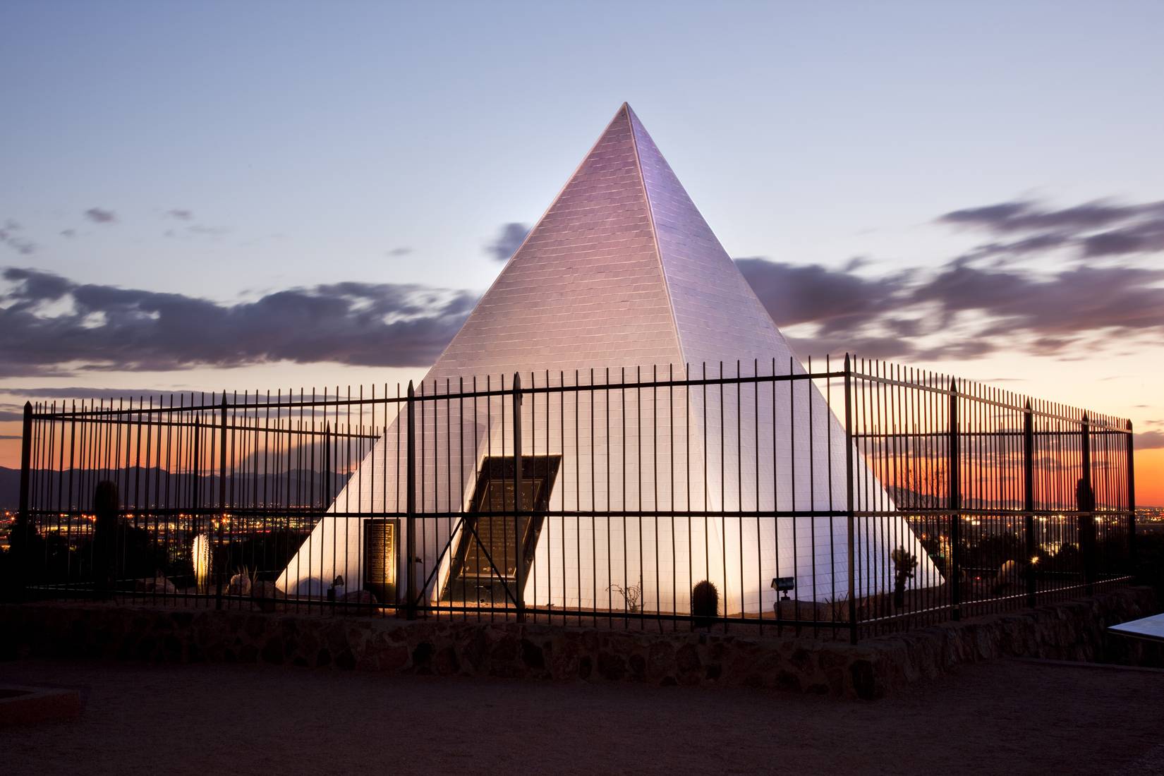 Skip Egypt: Arizona's Got A "Great Pyramid" Like Giza (But Not Quite As ...