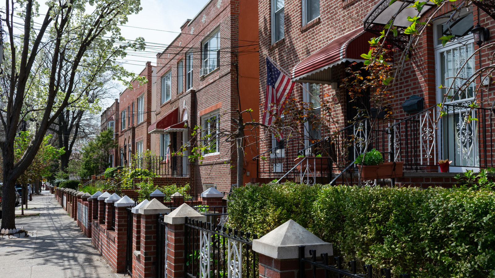 The "Greece" Of New York City Is One Of America's Coolest European ...