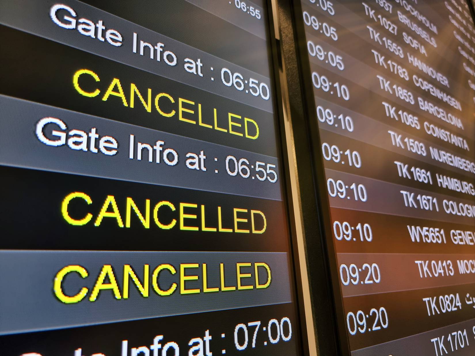 How To Deal With Flight Cancellations And Delays This July 4th Weekend