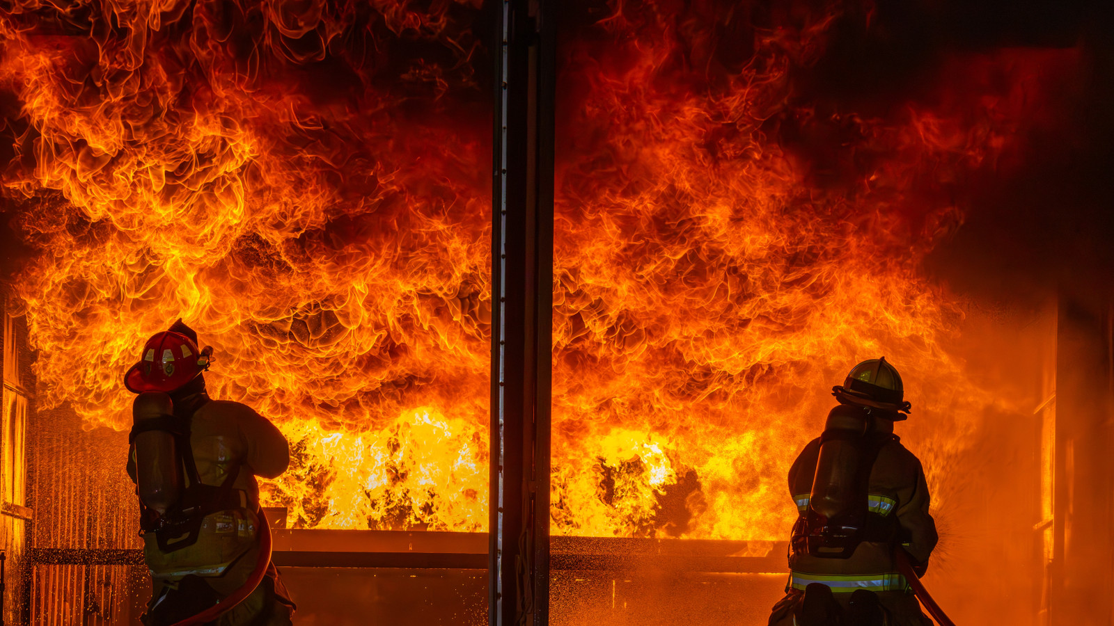 Australia: Hilton Hotel Inferno Prompts Mass Evacuation of More Than ...