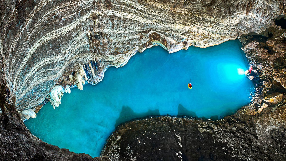 The World's Largest Underground Thermal Lake Is Discovered In A ...