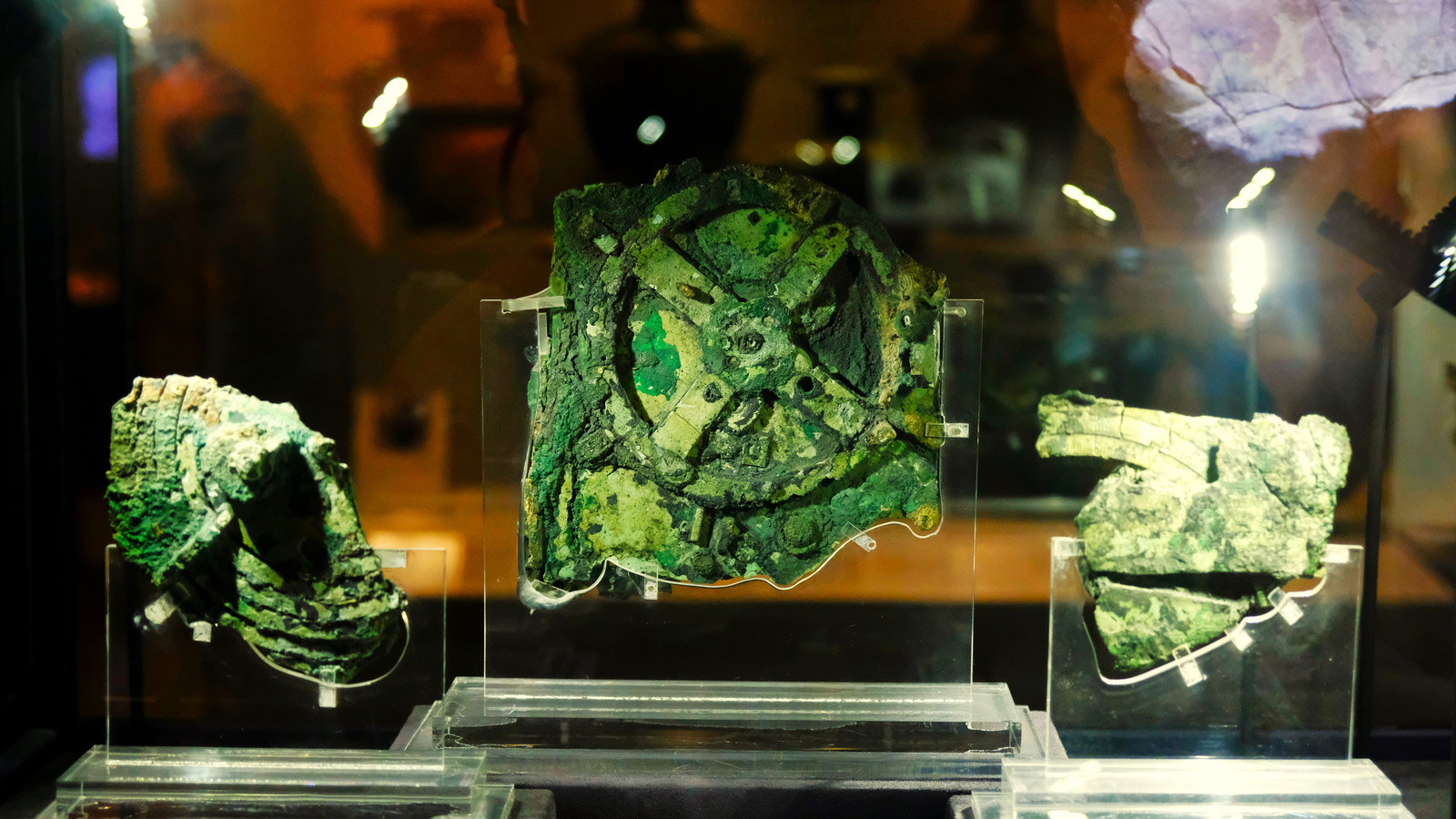 The World's Oldest Computer Ever Discovered Was Found On An Ancient ...