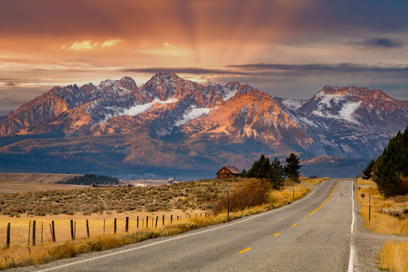 The "Alps Of America" Is The Most Underrated Hiking Destination In The U.S.