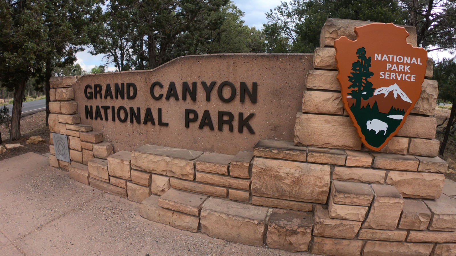 Grand Canyon National Park Boosts Morale With Job Opening, While Zion ...