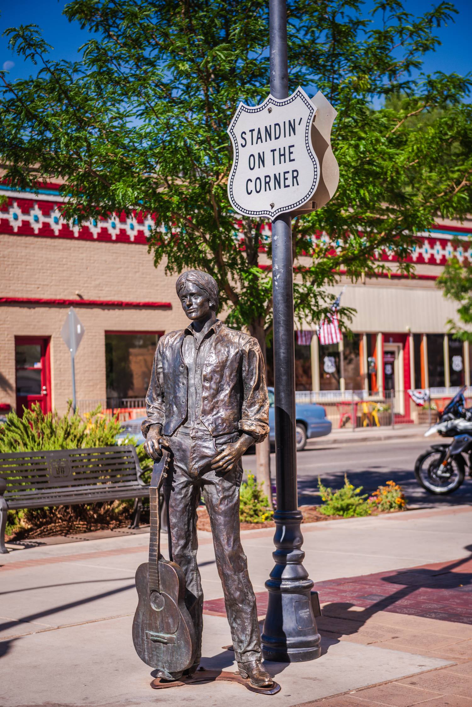 Why Thousands Of Tourists Come To "Stand" In This Arizona Route 66 Town ...