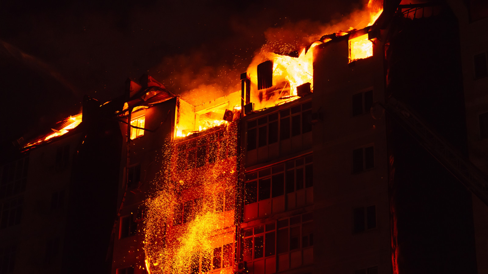 Massive Fire Erupts at Popular French Ski Resort Hotel: More Than 500 ...