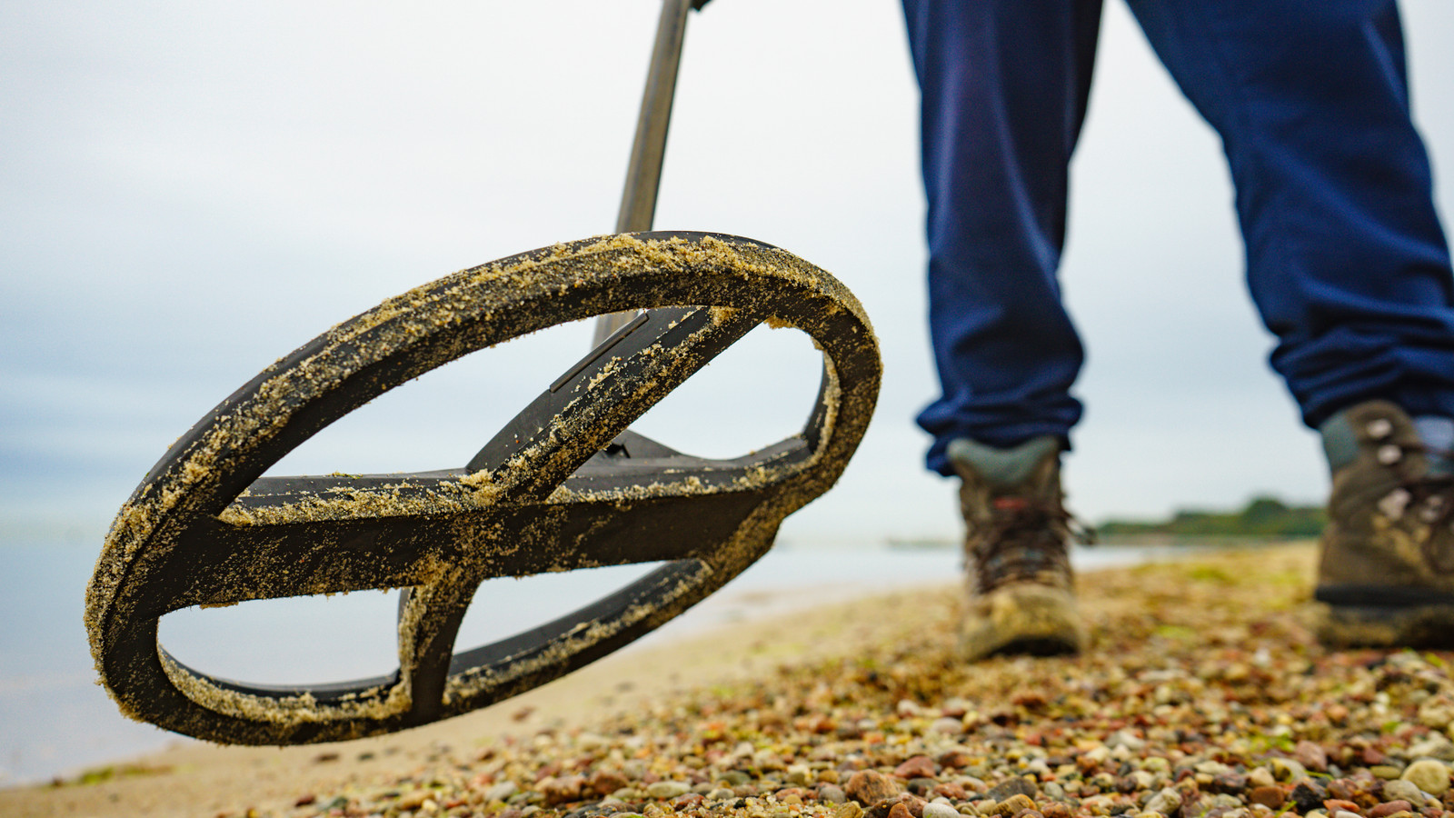 Metal Detectorists Found Two Rings, And They Just Sold For An ...