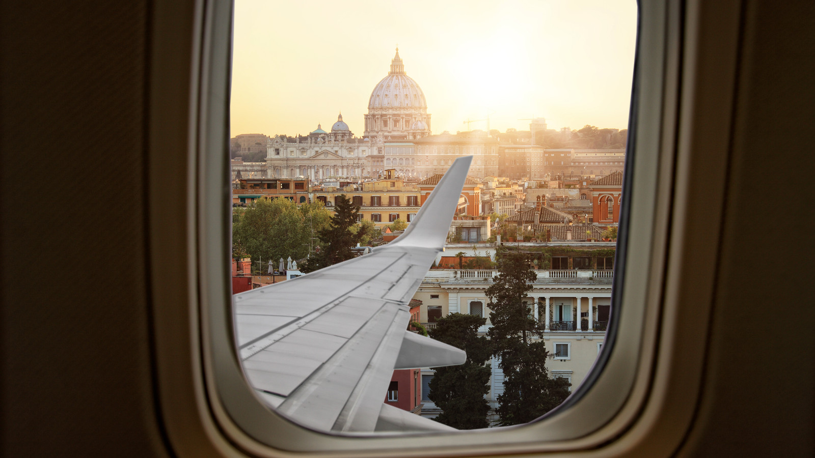 First-Class Passenger’s Window Shade Dispute Raises Questions About ...