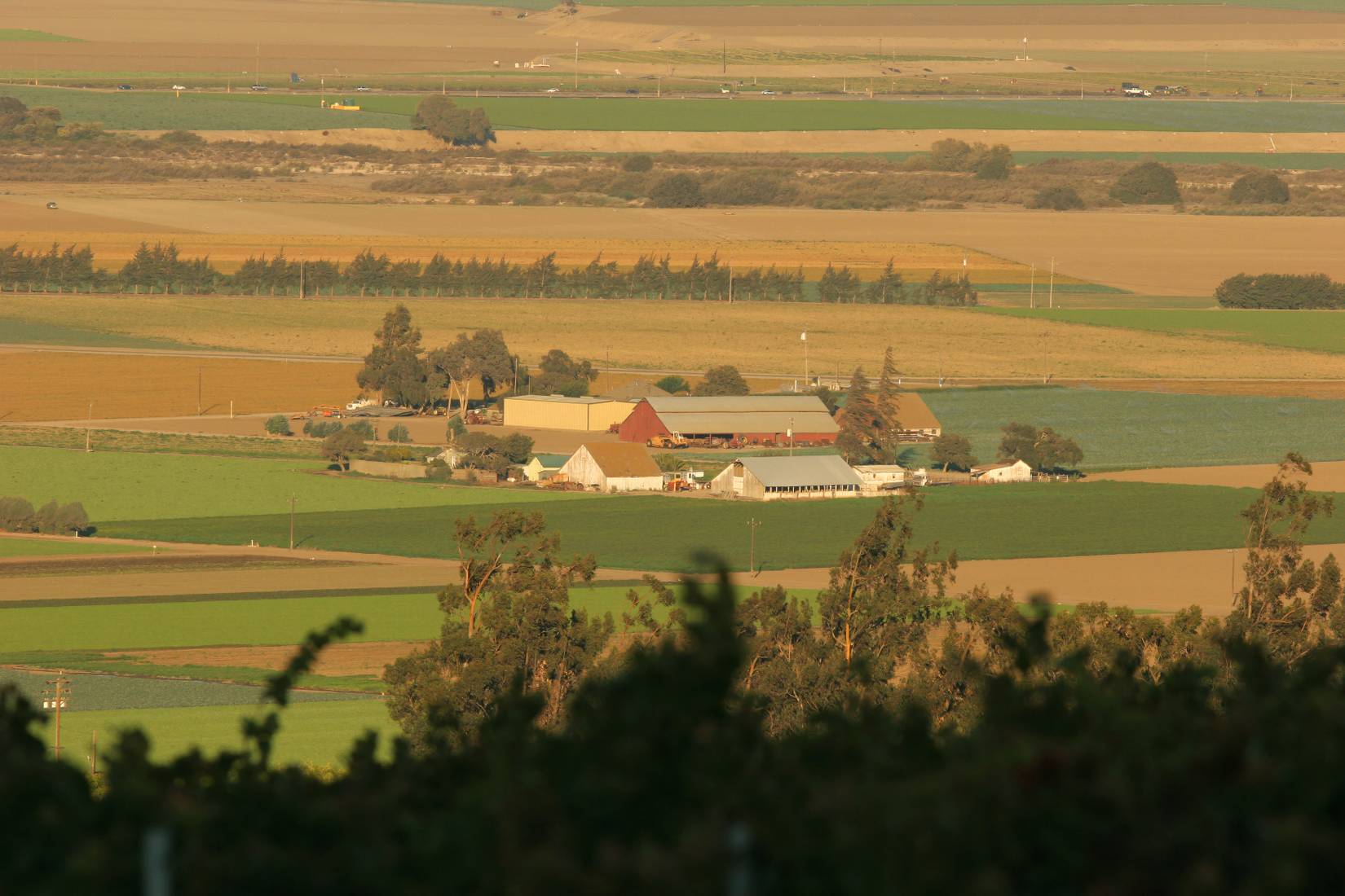 This Charming Town Next To California's Most Underrated National Park ...