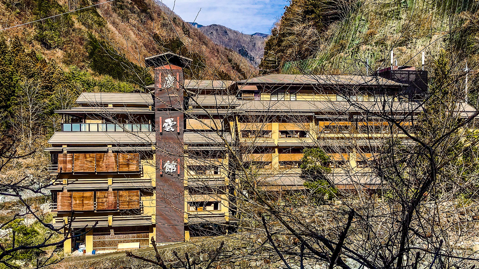 The Oldest Hotel In The World Has Been Run By The Same Family For 52 Generations