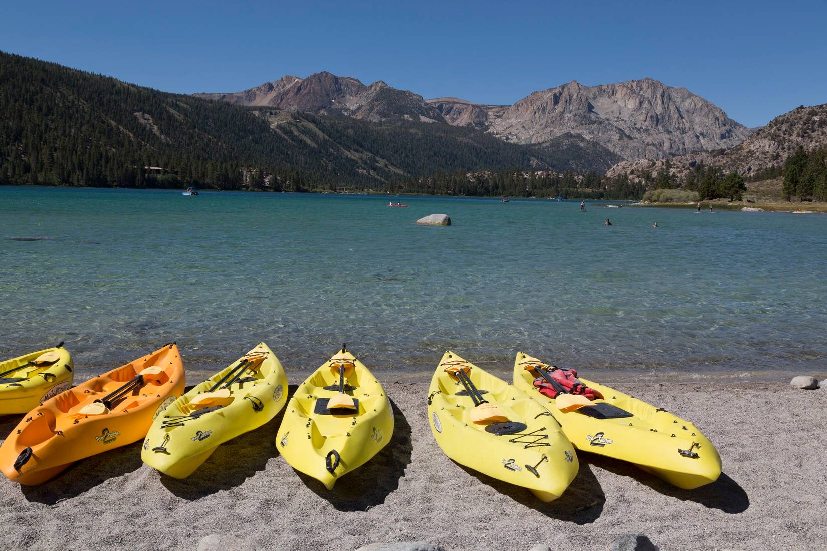 The "Mini Lake Tahoe" Of The Sierra Nevada Is California's Most ...