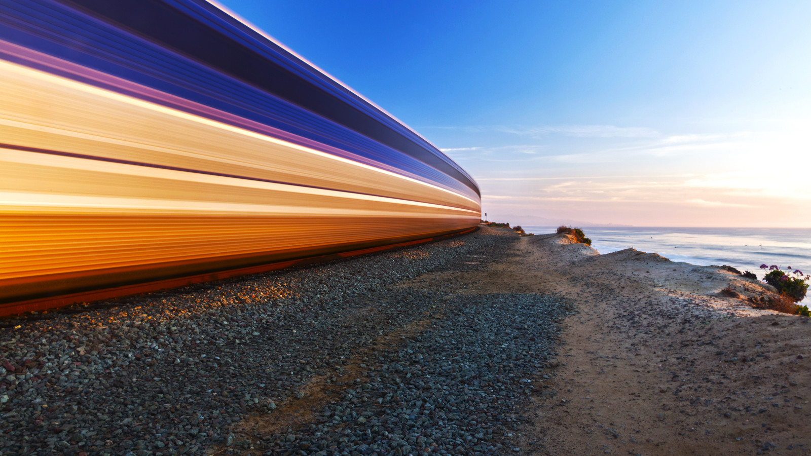 The End Of Amtrak? Video Shows New "Bullet Train" U.S. Rail Concept