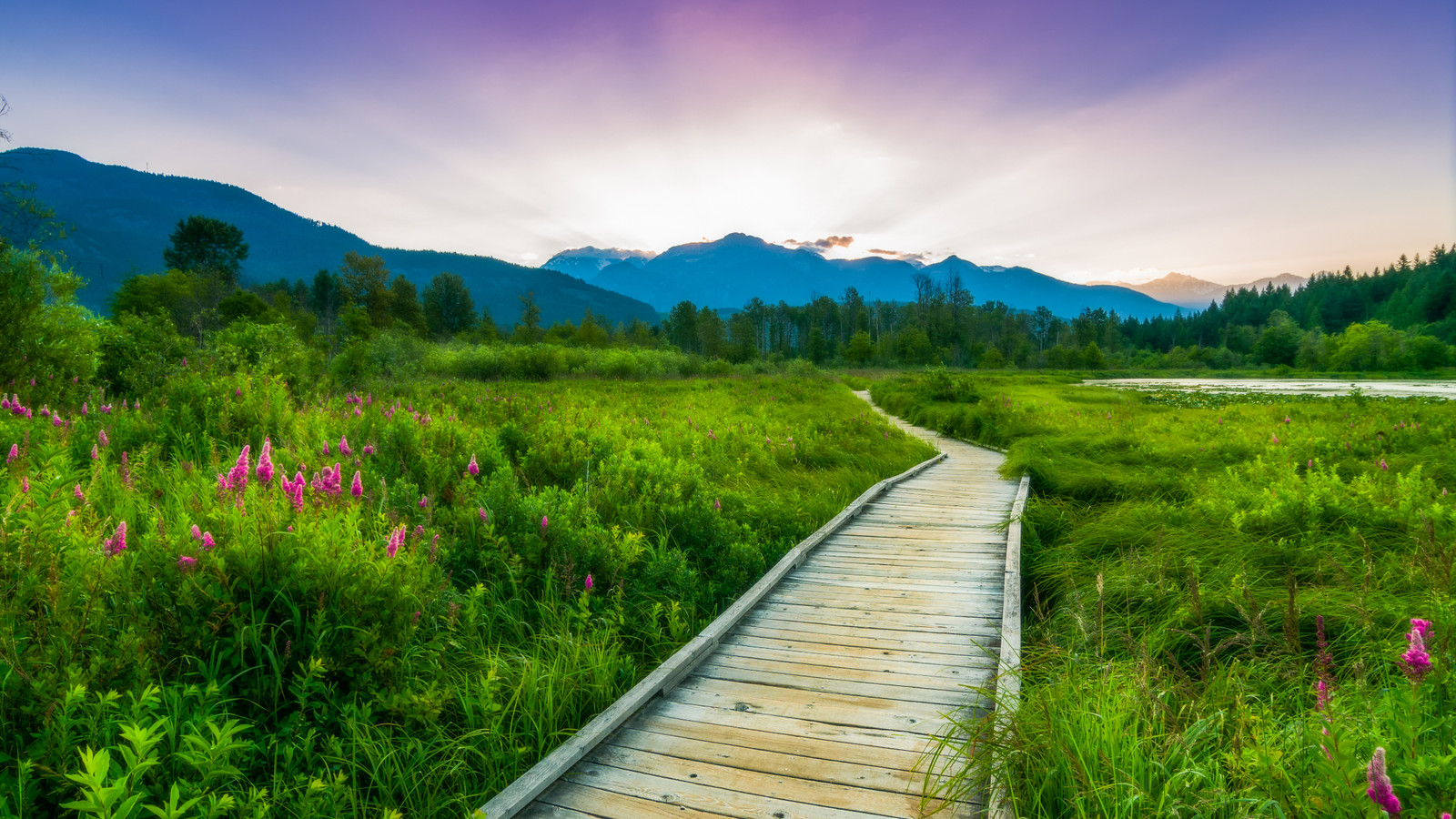 Canada's Most Beautiful Place Is This Tiny Town You've Never Heard Of