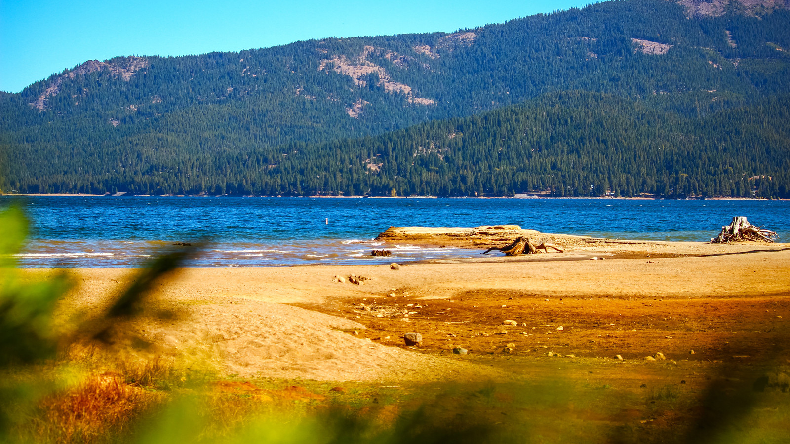 California's Most Beautiful Lake Has An Underrated National Park On Its ...