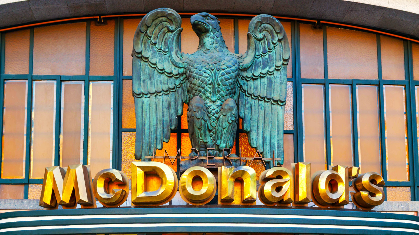 I Ate At The World's Most Beautiful McDonald's, And It Ruined Fast Food ...