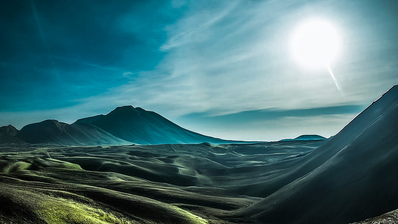 Scientists Solved The 200-Year-Old Mystery Of The "Blue Sun"