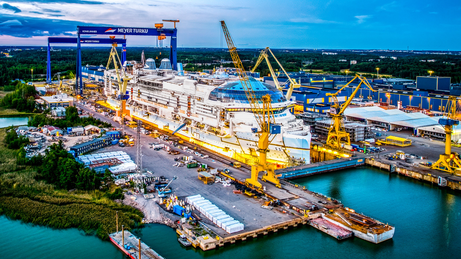 Royal Caribbean Just Confirmed The World's Largest Cruise Ship Is ...