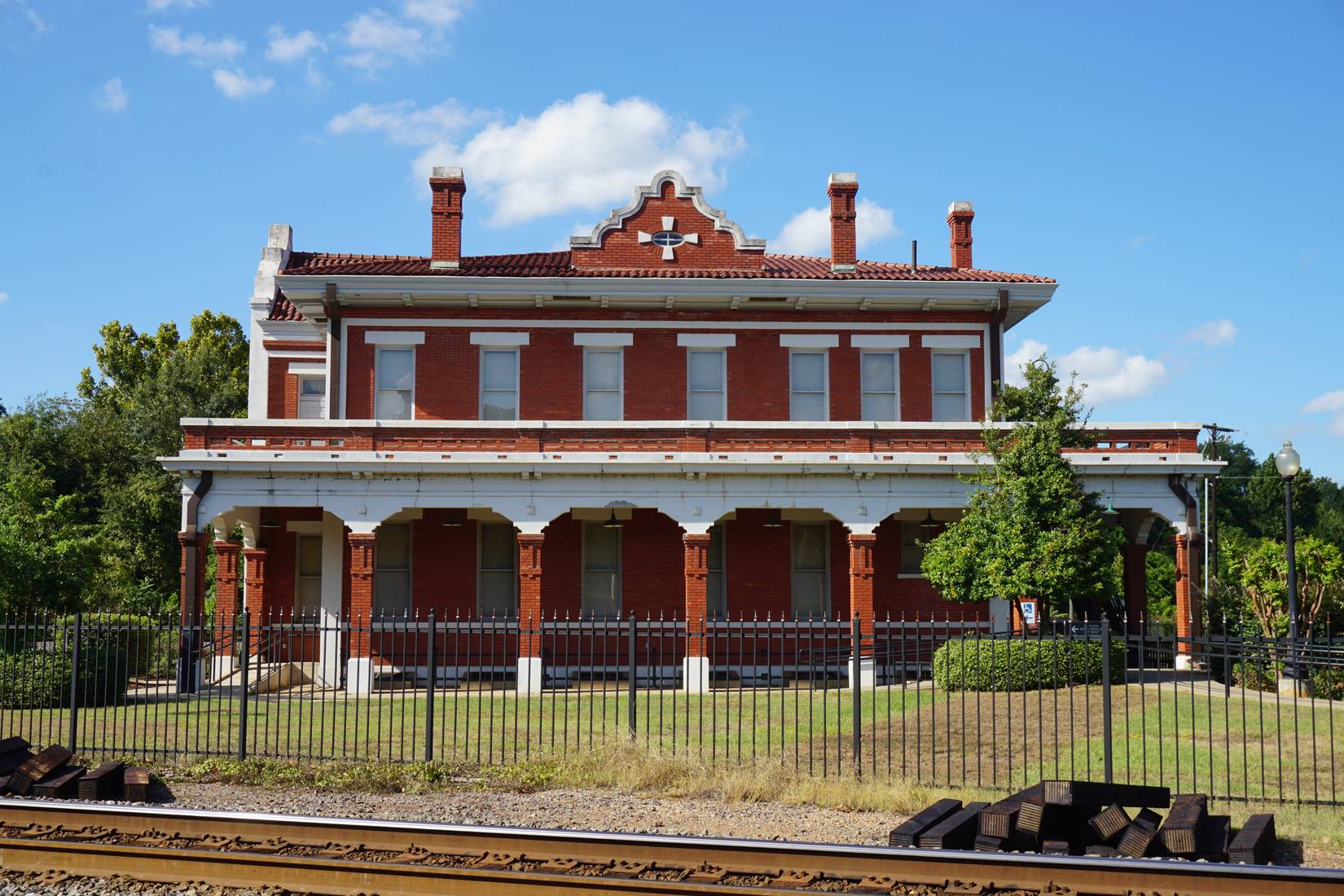 Texas's Most Beautiful Amtrak Station Is Also One Of Its Most Underrated