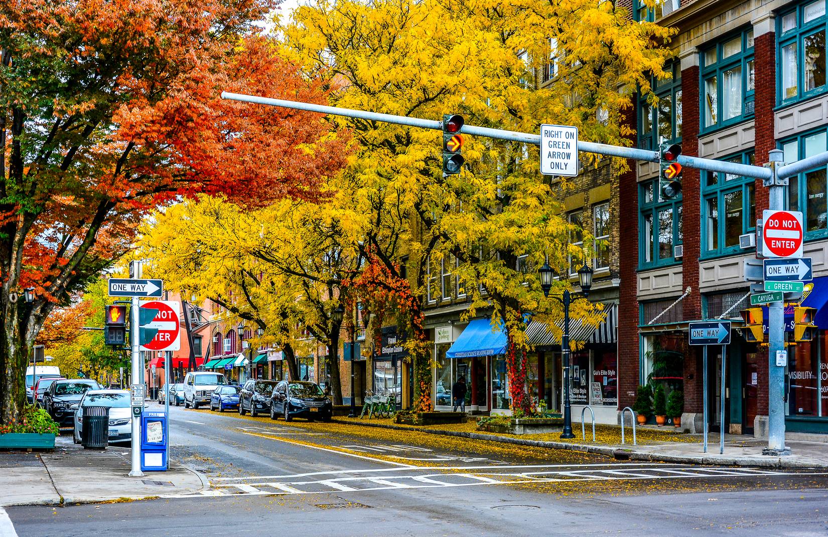 America's Best Place To Visit Is Officially This "Gorges" Little City