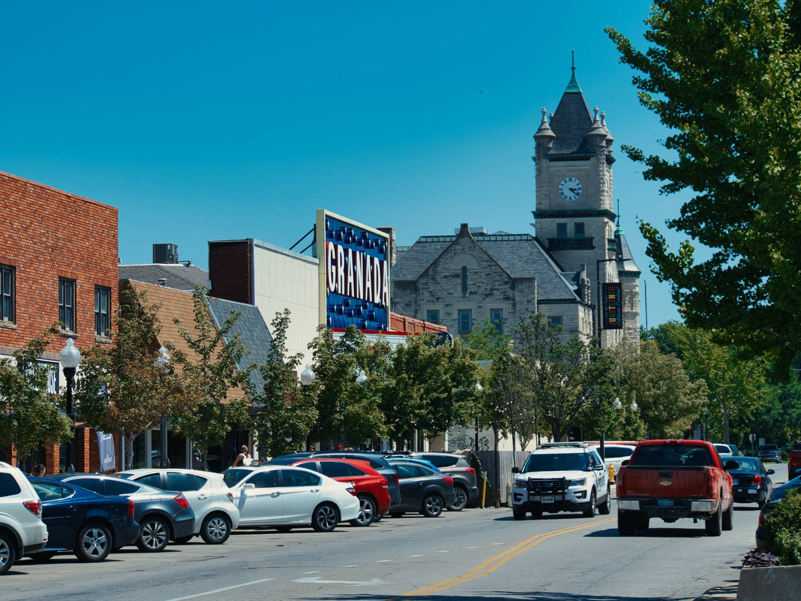 The Midwest's Coolest College Town Is Giving Us Major Nashville Vibes