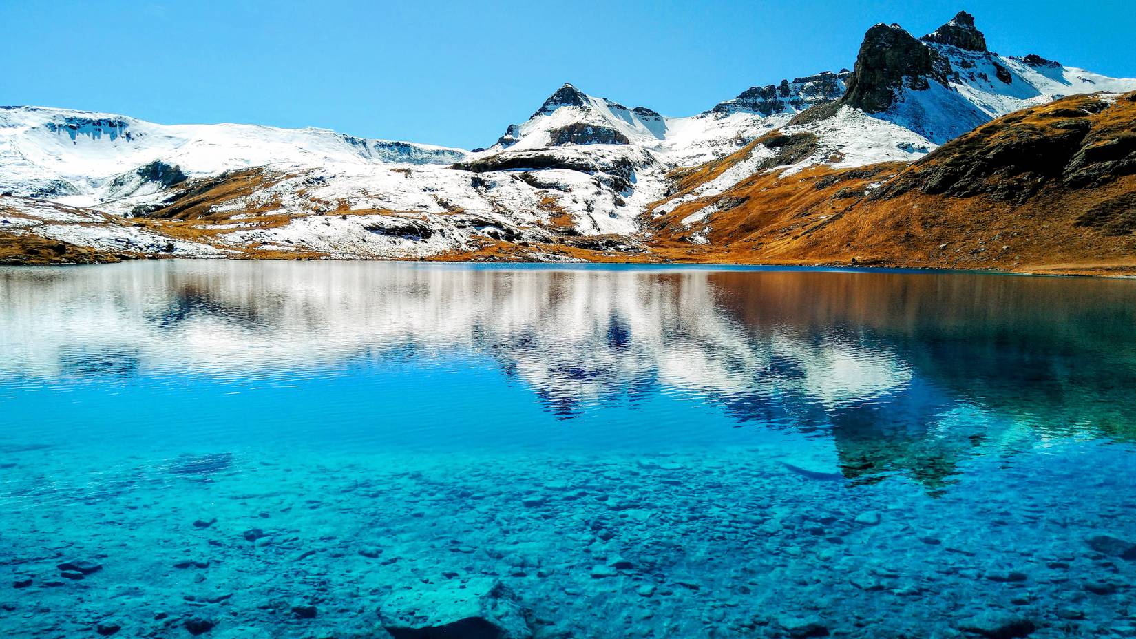 America’s Most Beautiful Hidden Lakes And Where To Find Them