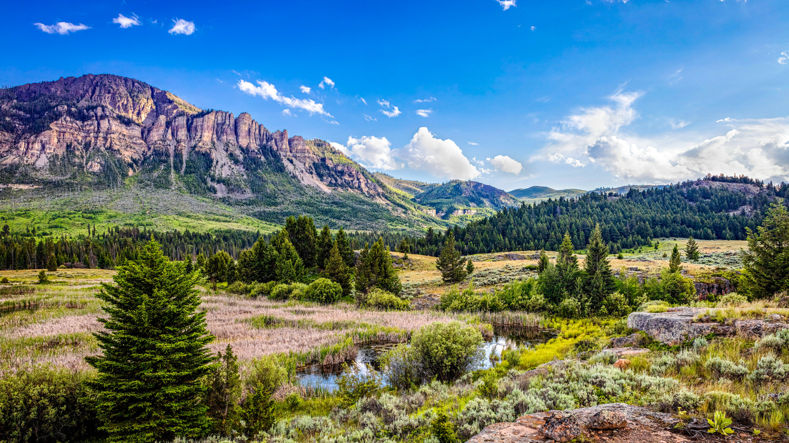 This Little-Known Wyoming National Park Site Rivals Yellowstone With ...