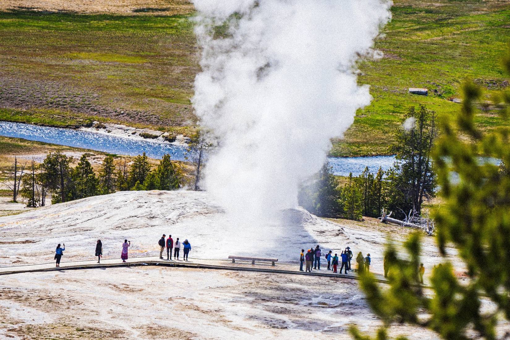 Yellowstone National Park Removes And Turns Off Comments After Users ...