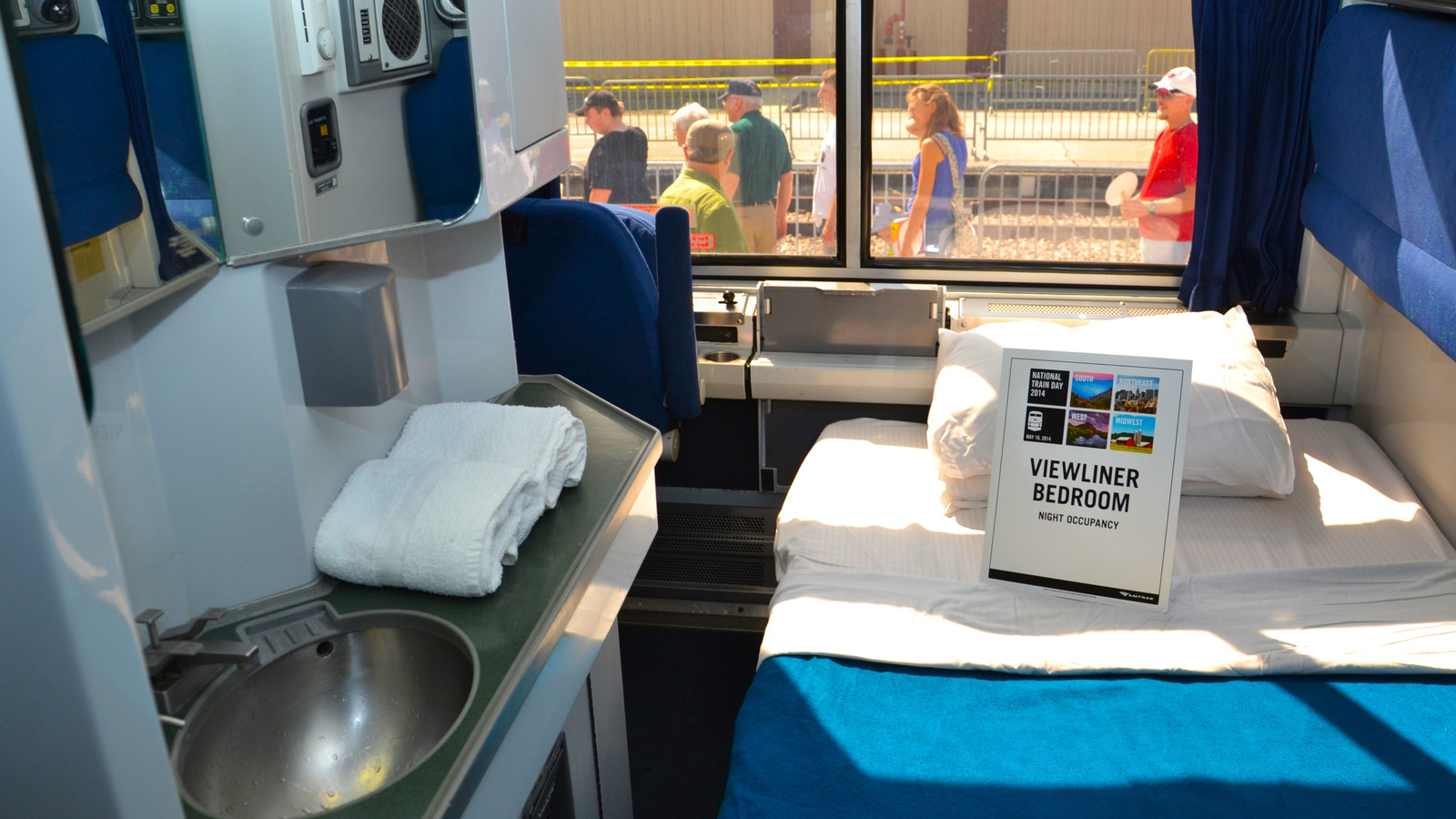 Amtrak Sleeper Car vs Coach: What’s Actually Worth It?