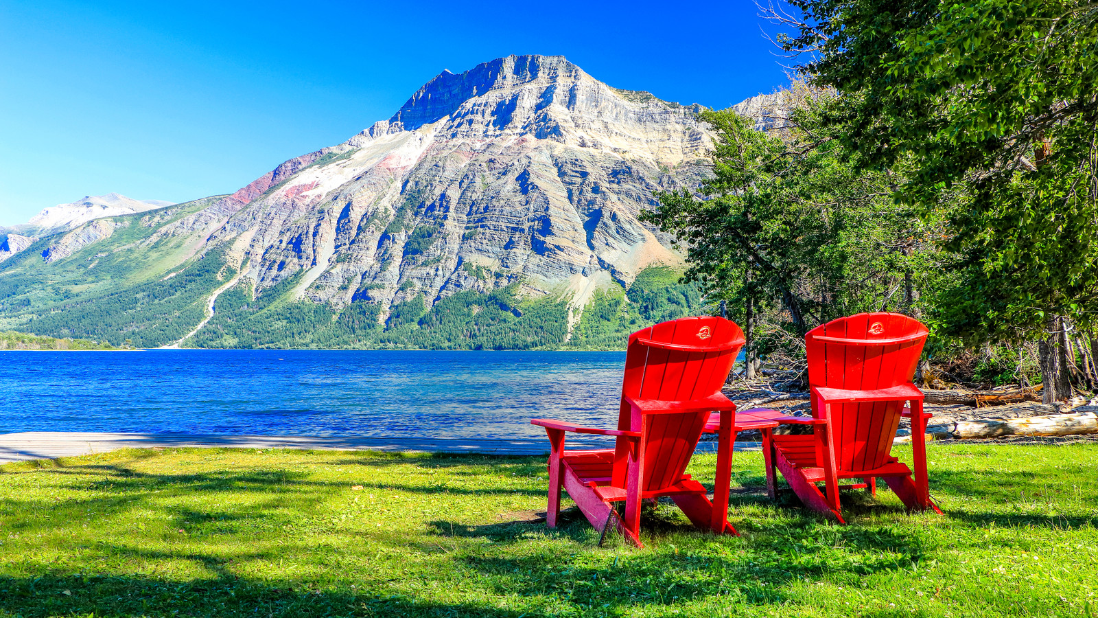 The U.S.-Canada Border Runs Right Through This Gorgeous National Park