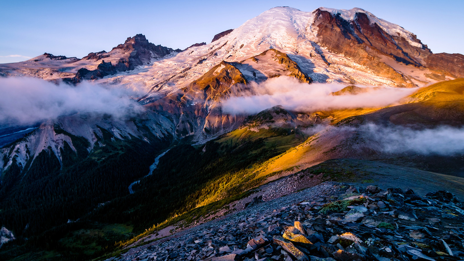 The Hidden View Of Mt. Rainier Only 1% Of National Park Visitors Get To See