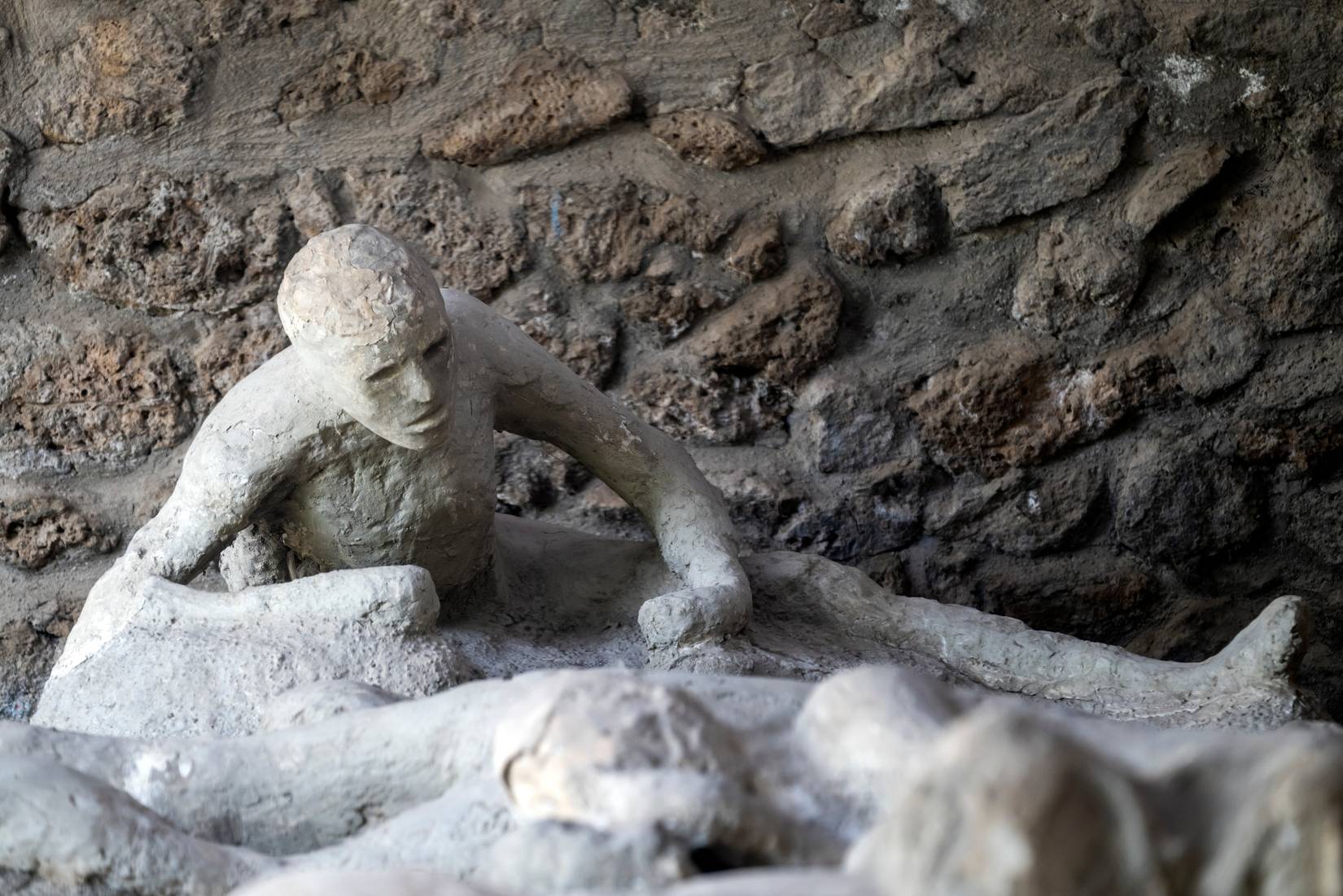Archaeologists Reveal Pompeii Survivors Likely Rebuilt A Town Among The ...