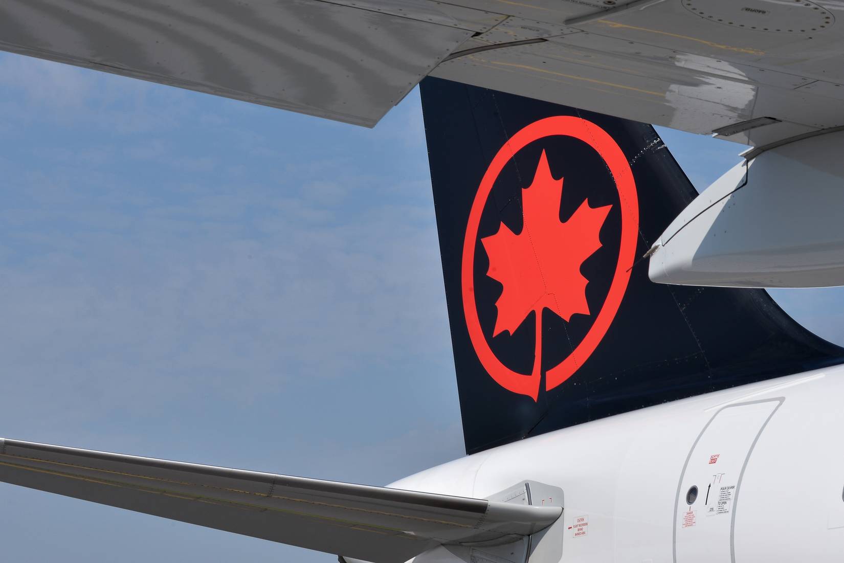 Air Canada Still Using AI-Powered Chat With Passengers Despite Its Dark ...