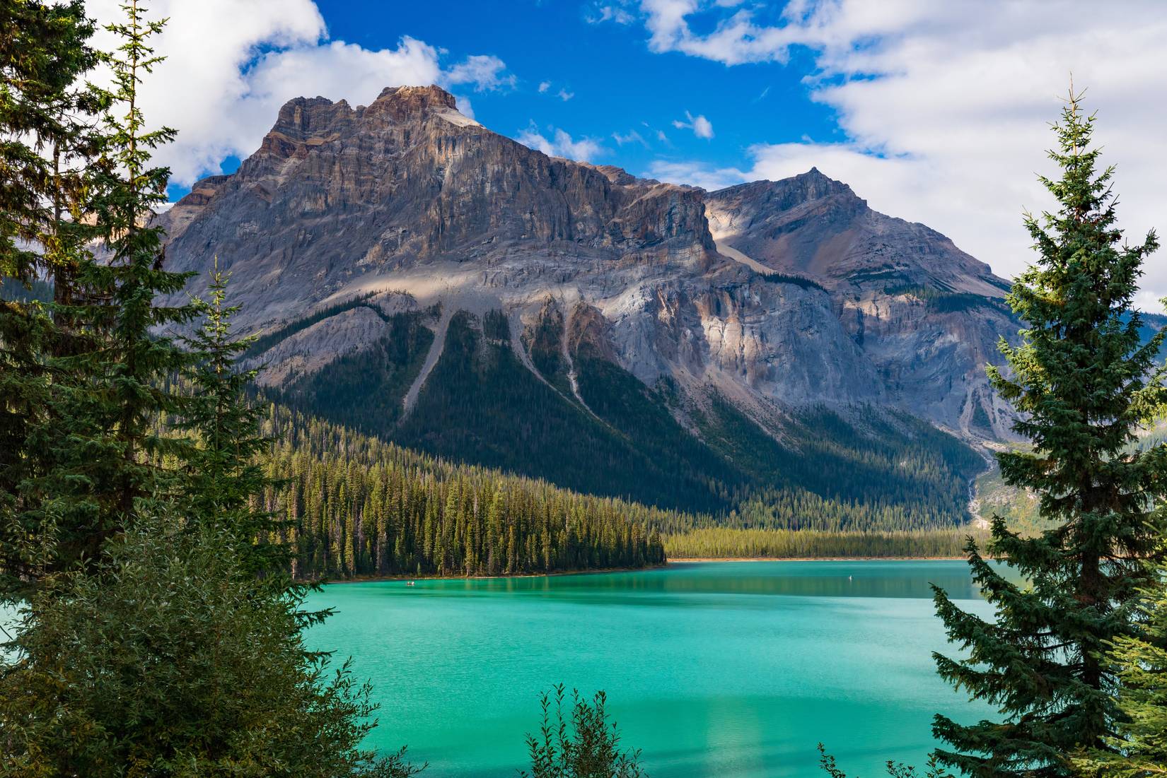 The "Mini Lake Tahoe" Of Canada Is The Perfect Alternative To Lake ...
