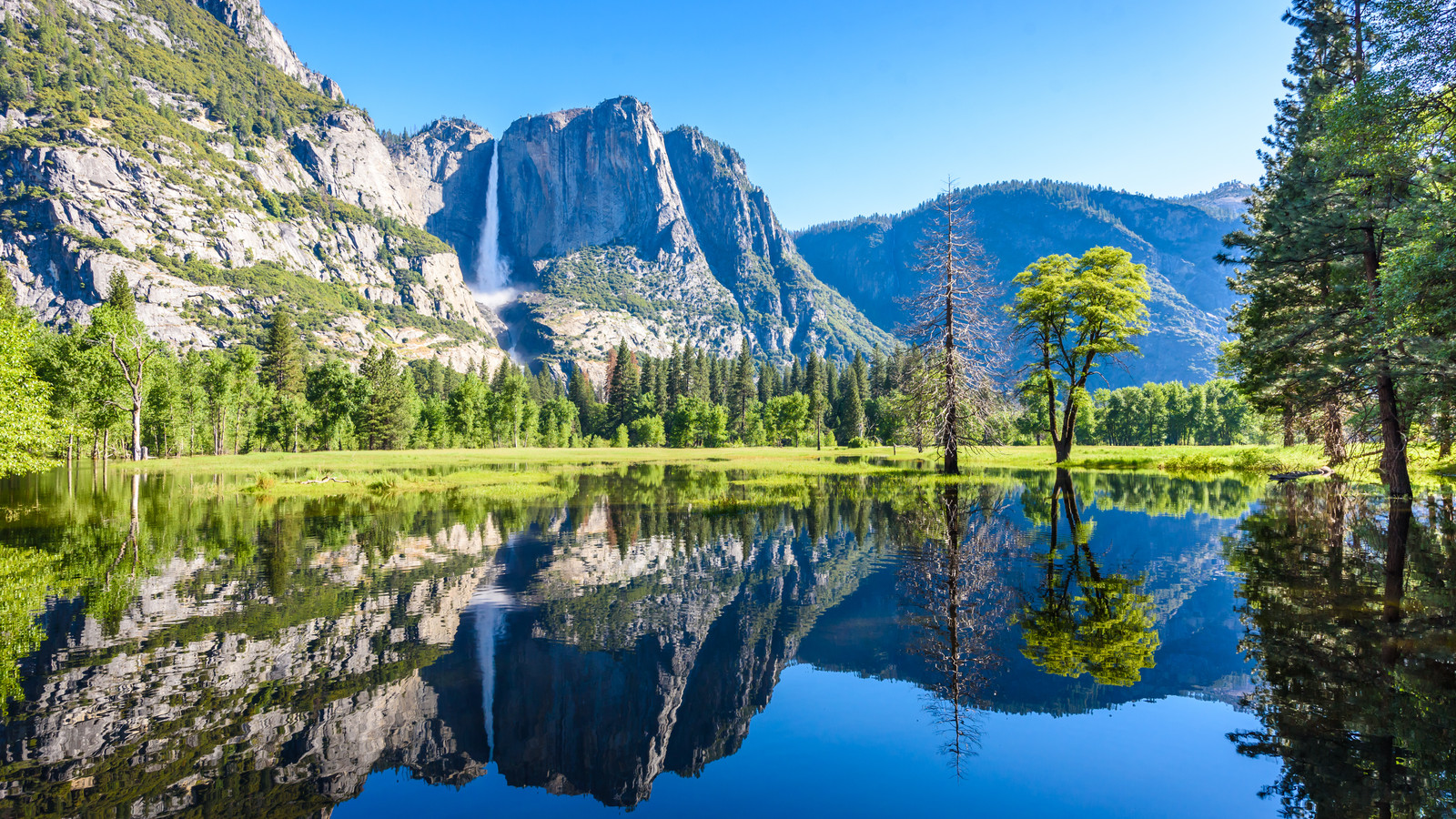 The Beautiful City That’s The Gateway To Yosemite
