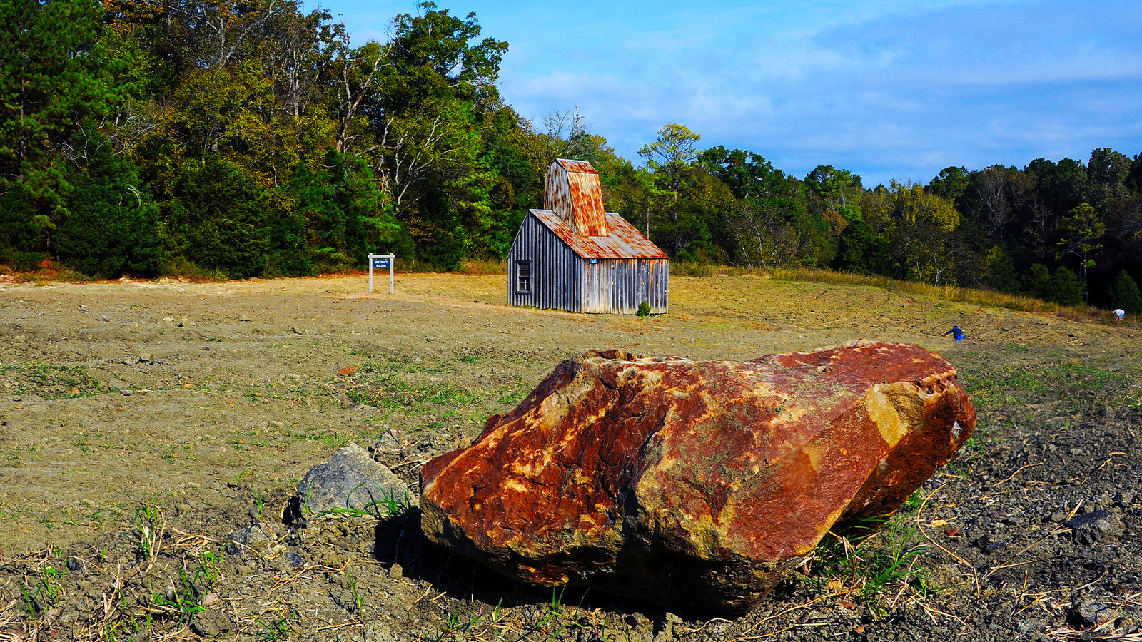 This Literal "Hidden Gem" State Park Is An Old Diamond Mine Where ...