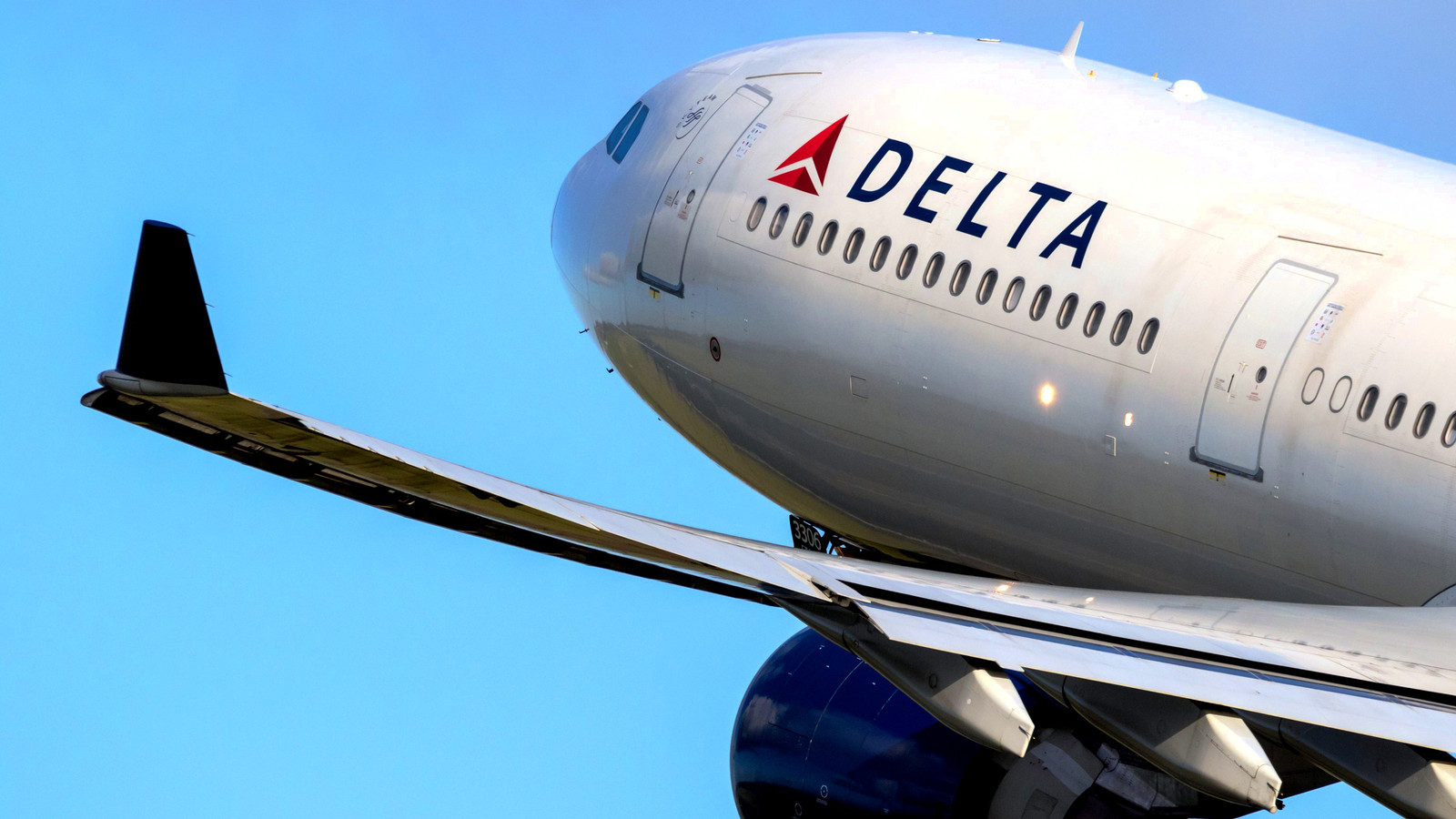 Delta Air Lines Surprises Passengers With ‘First-Ever’ Route To Europe ...