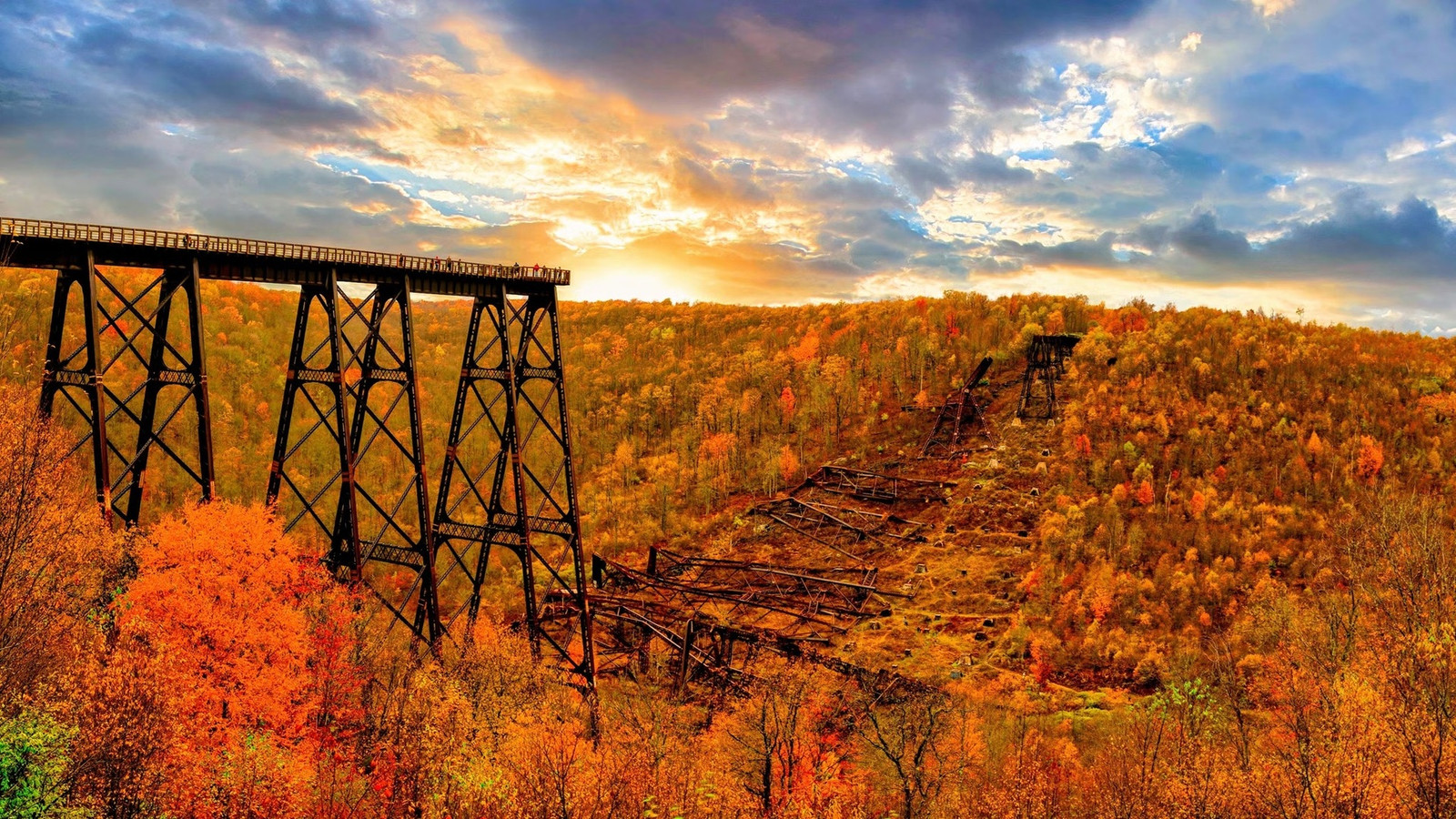 A Hidden Fall Foliage Viewpoint Just Reopened—But Only For A Limited Time
