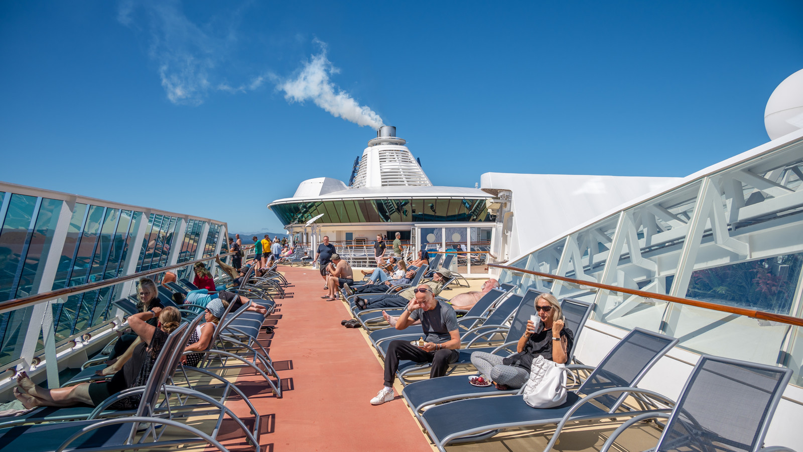 CDC Reports Outbreak On Royal Caribbean's Serenade Of The Seas: Cases ...