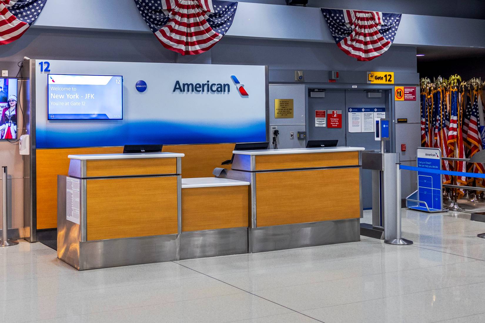American Airlines Impacted As Major U.S. Airport Closes TSA Checkpoints