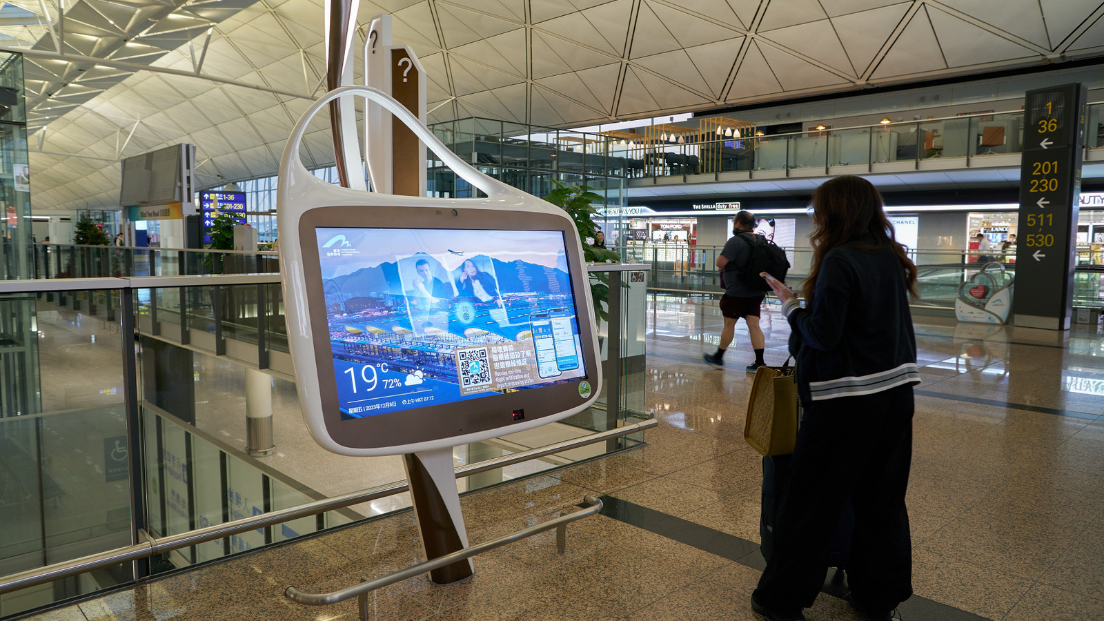 Canadian Airports Experience Delays After Terminal Information Screens ...