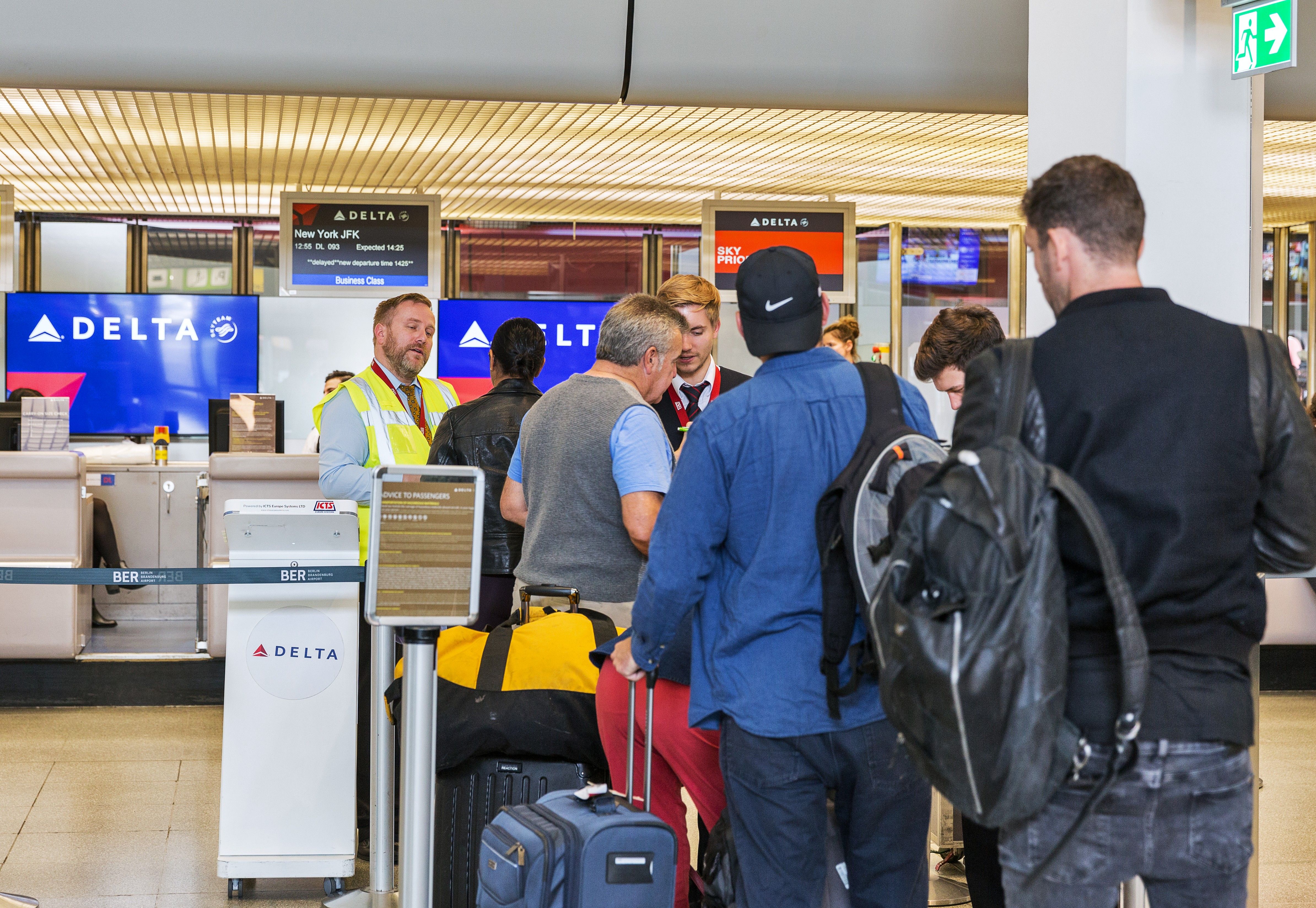Delta Air Lines Runway Incident Forces Abrupt Cancellation Of All ...
