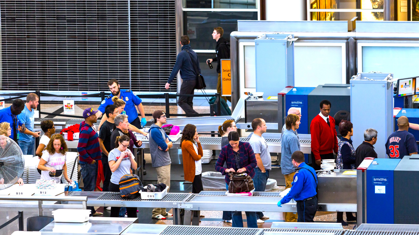Travelers Are Facing 3-Hour TSA Lines—And It’s Costing The Entire ...